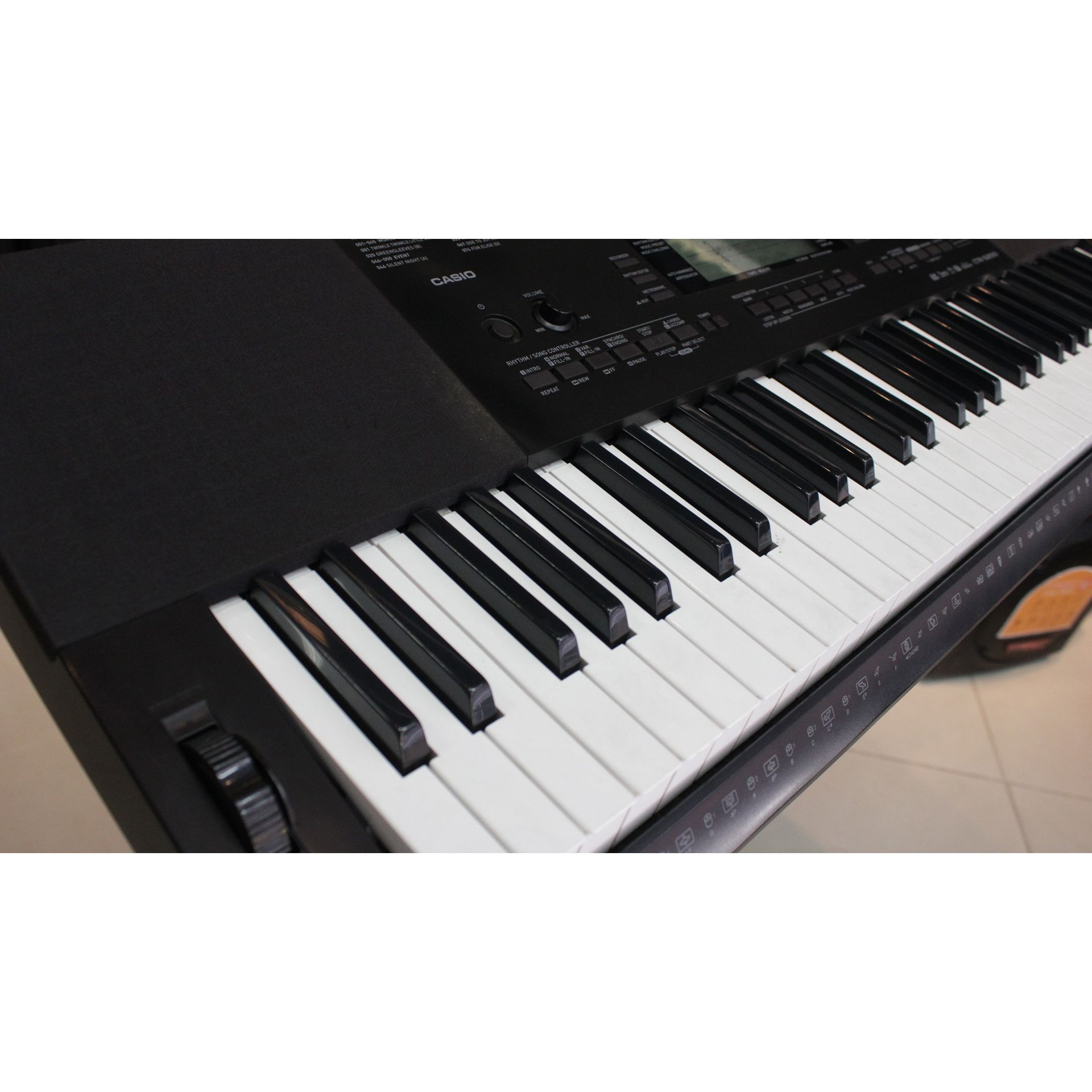 TECLADO CASIO CTK5200 61 TECLAS (USADO) - X5Music