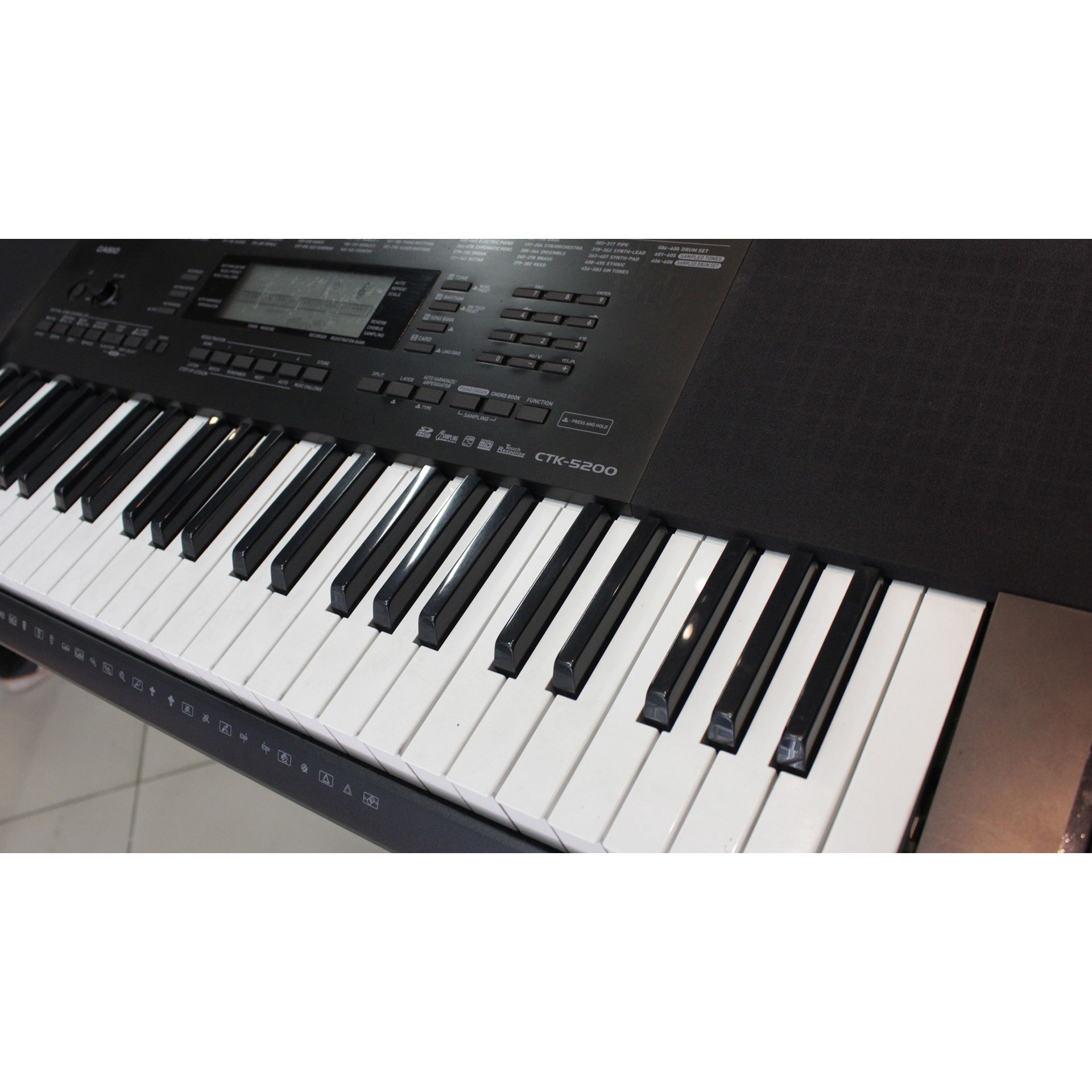 TECLADO CASIO CTK5200 61 TECLAS (USADO) - X5Music