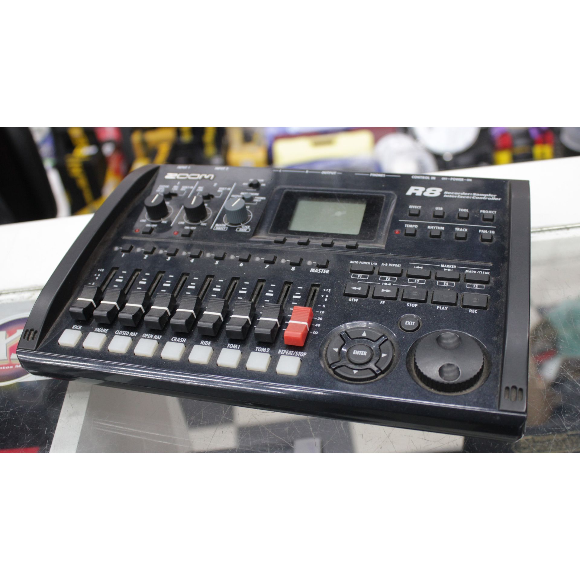 Mesa Zoom R8 Preto usado - X5Music