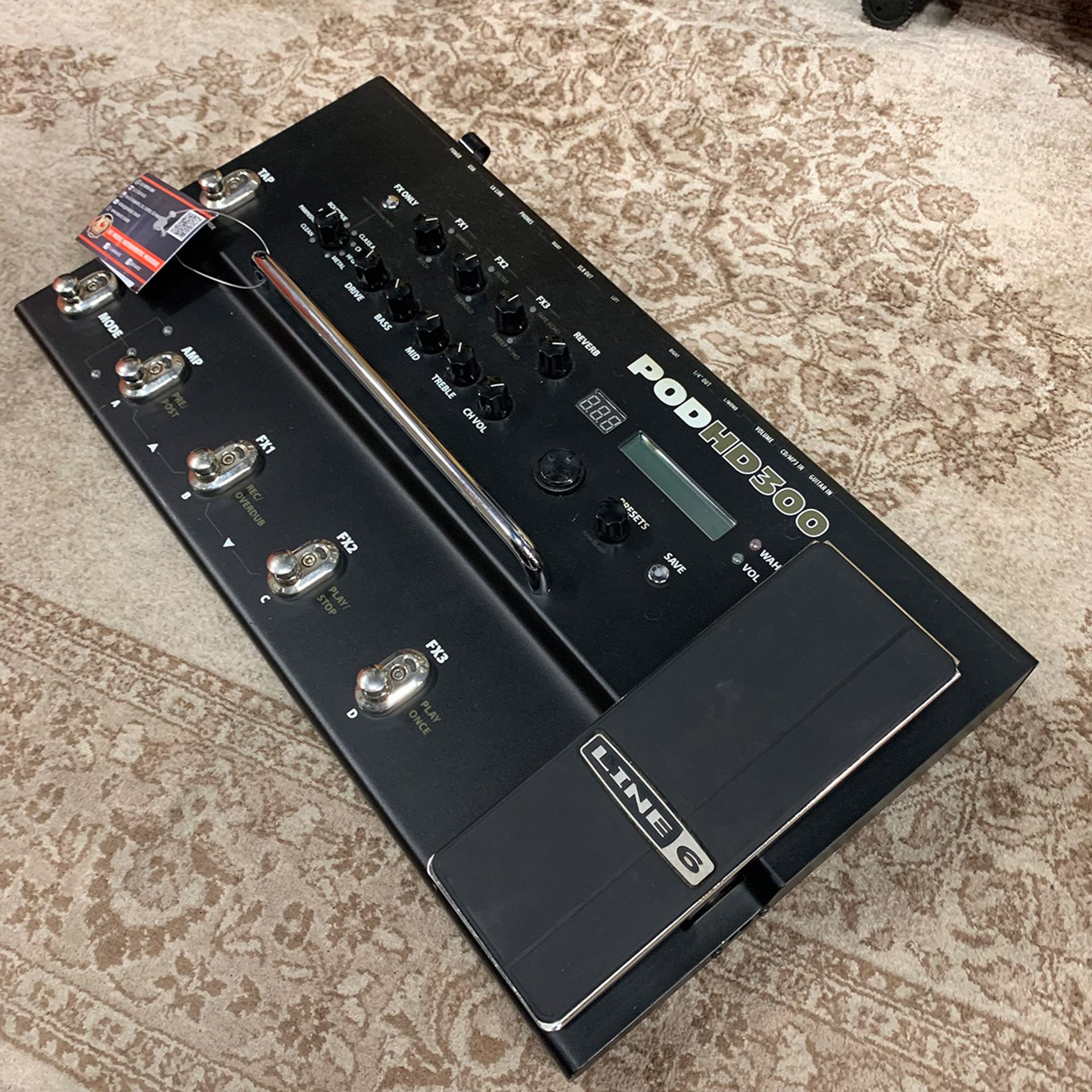 PEDALEIRA LINE6 POD HD-300 USADO - X5Music