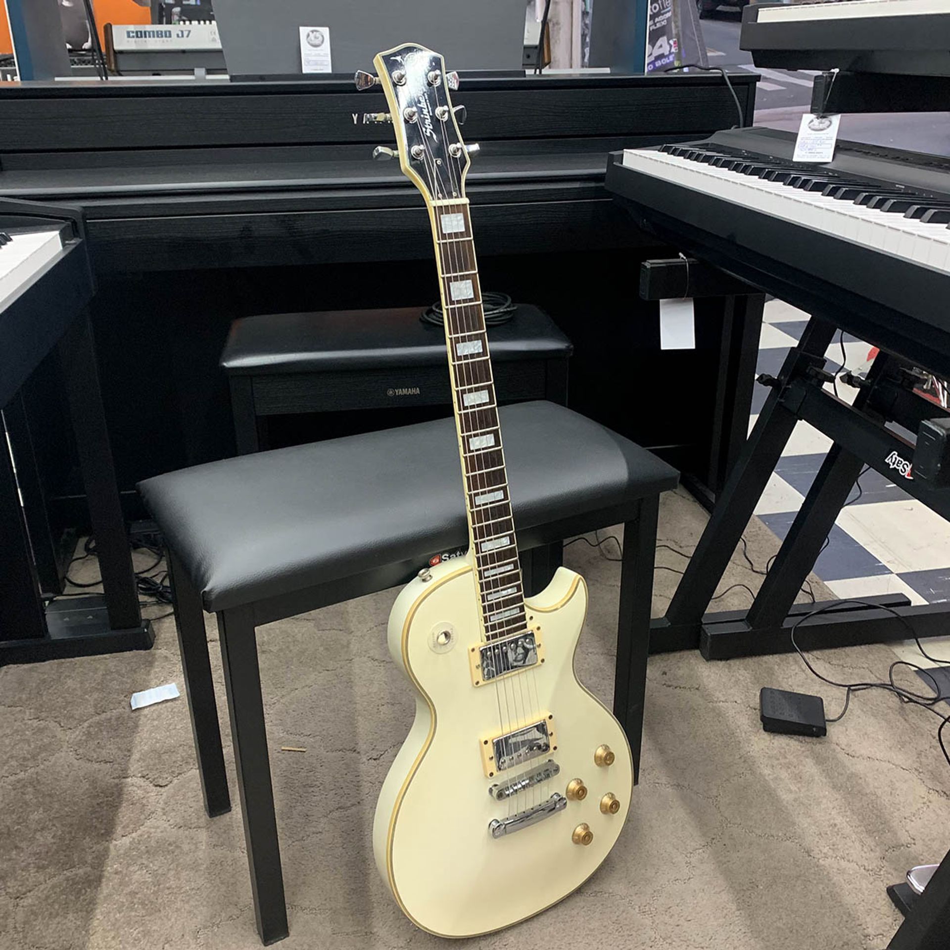 GUITARRA STRINBERG LES PAUL LPS 230 WHITE USADO - X5Music