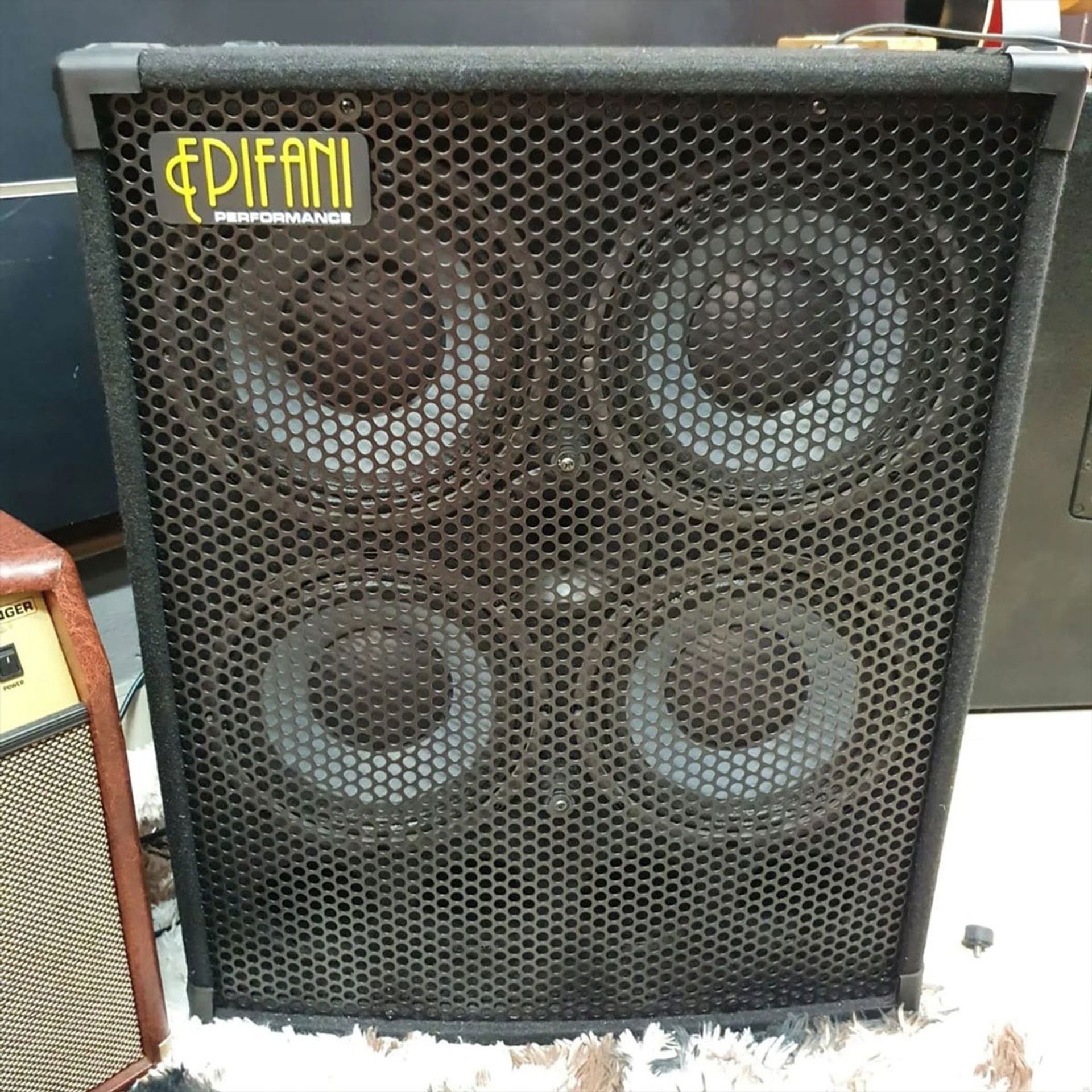 GABINETE EPIFANI PS410 4X10 800W 4OHMS PARA BAIXO - X5Music