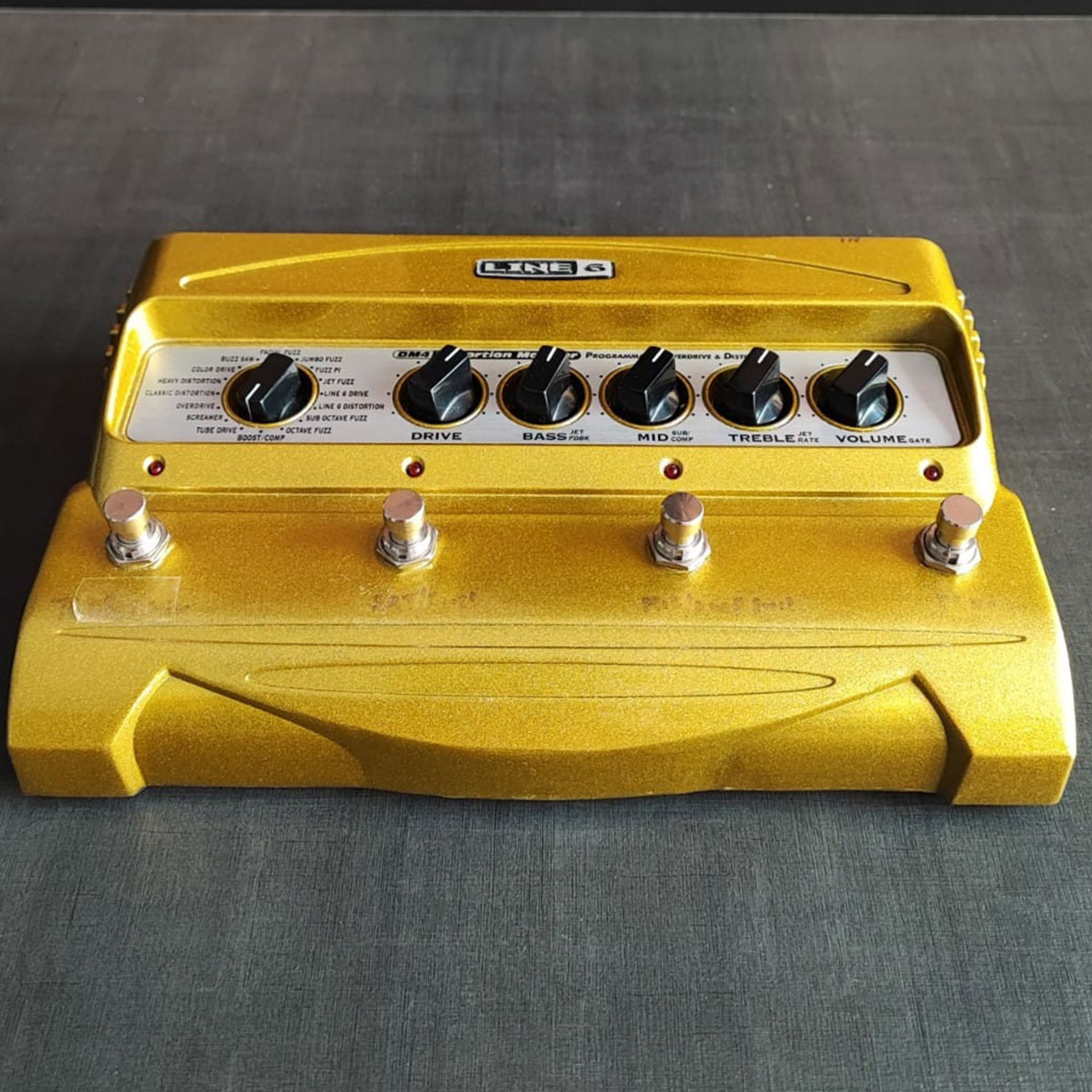 PEDAL LINE 6 DM4 DISTORTION MODELER COM FONTE USADO - X5Music