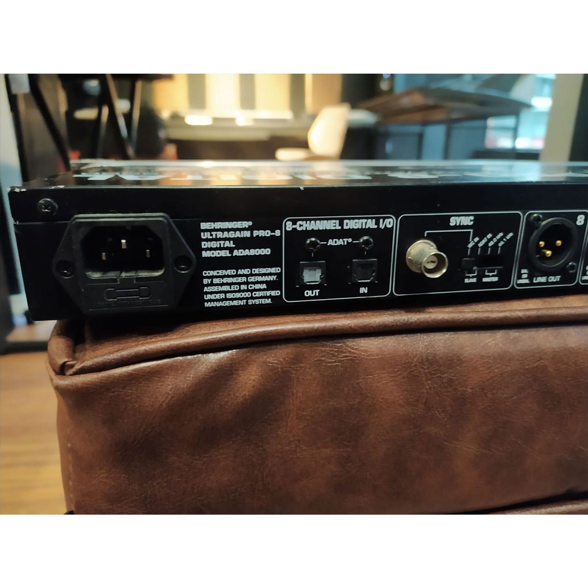 PRÉ AMPLIFICADOR BEHRINGER ADA 800 USADO - X5Music