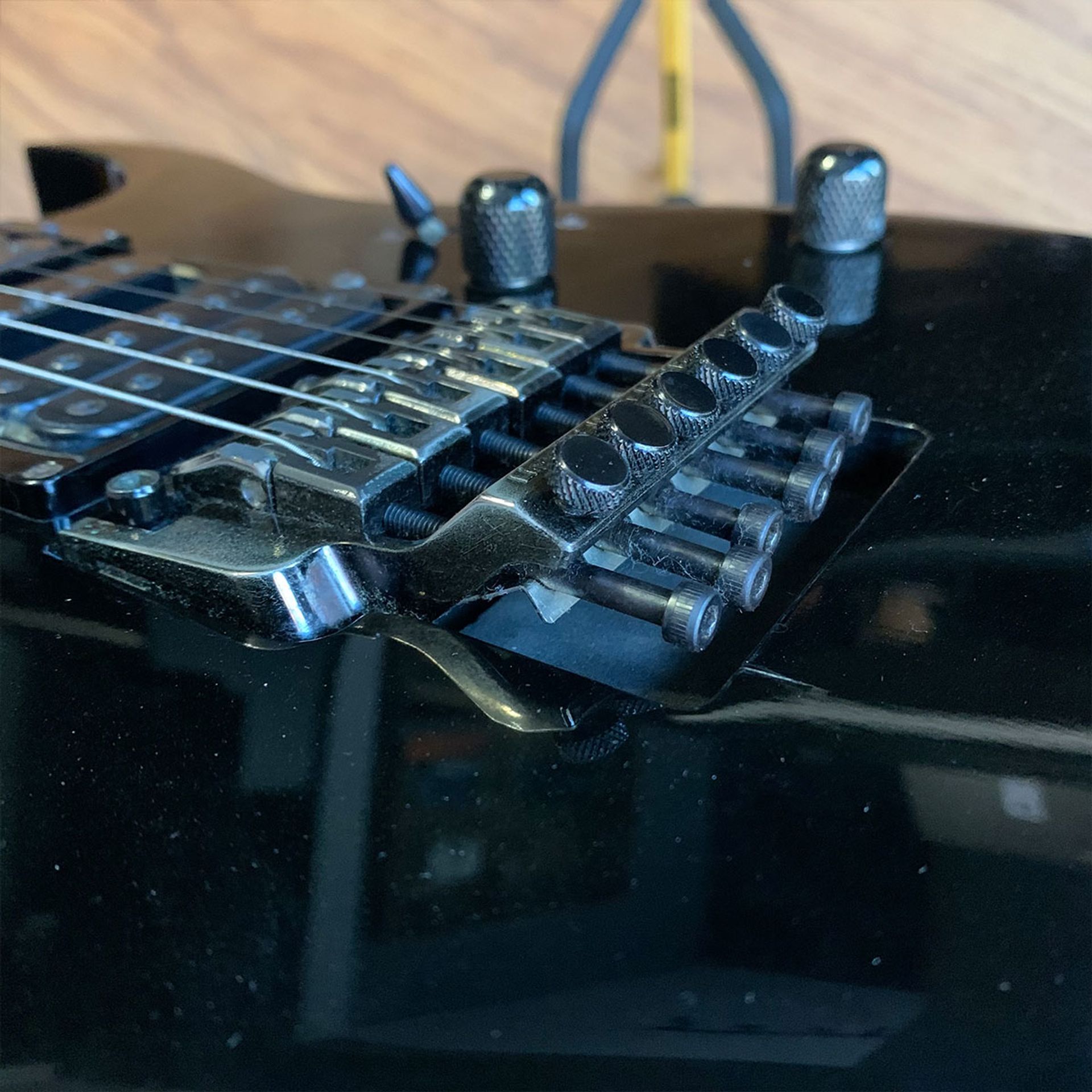 GUITARRA IBANEZ RG 770 PRETA USADO - X5Music