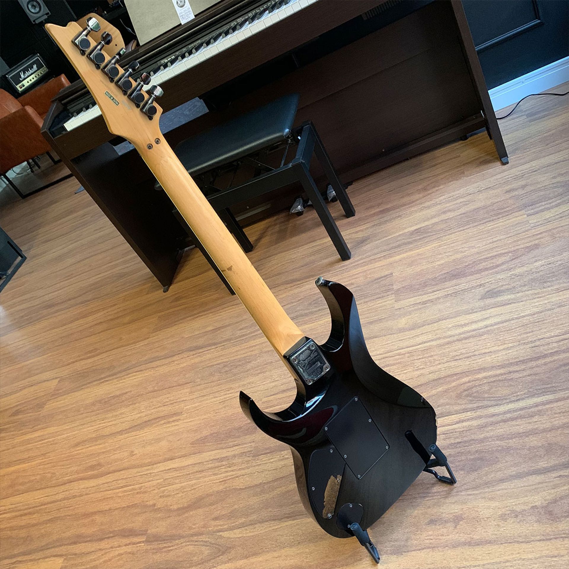 GUITARRA IBANEZ RG 770 PRETA USADO - X5Music